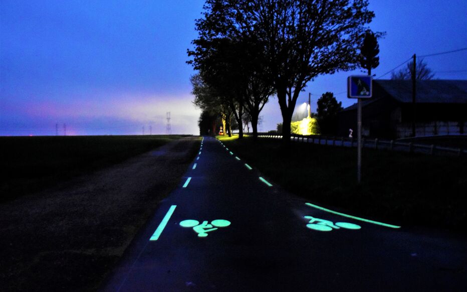 Essonne, LuminoKrom® photoluminescent marking